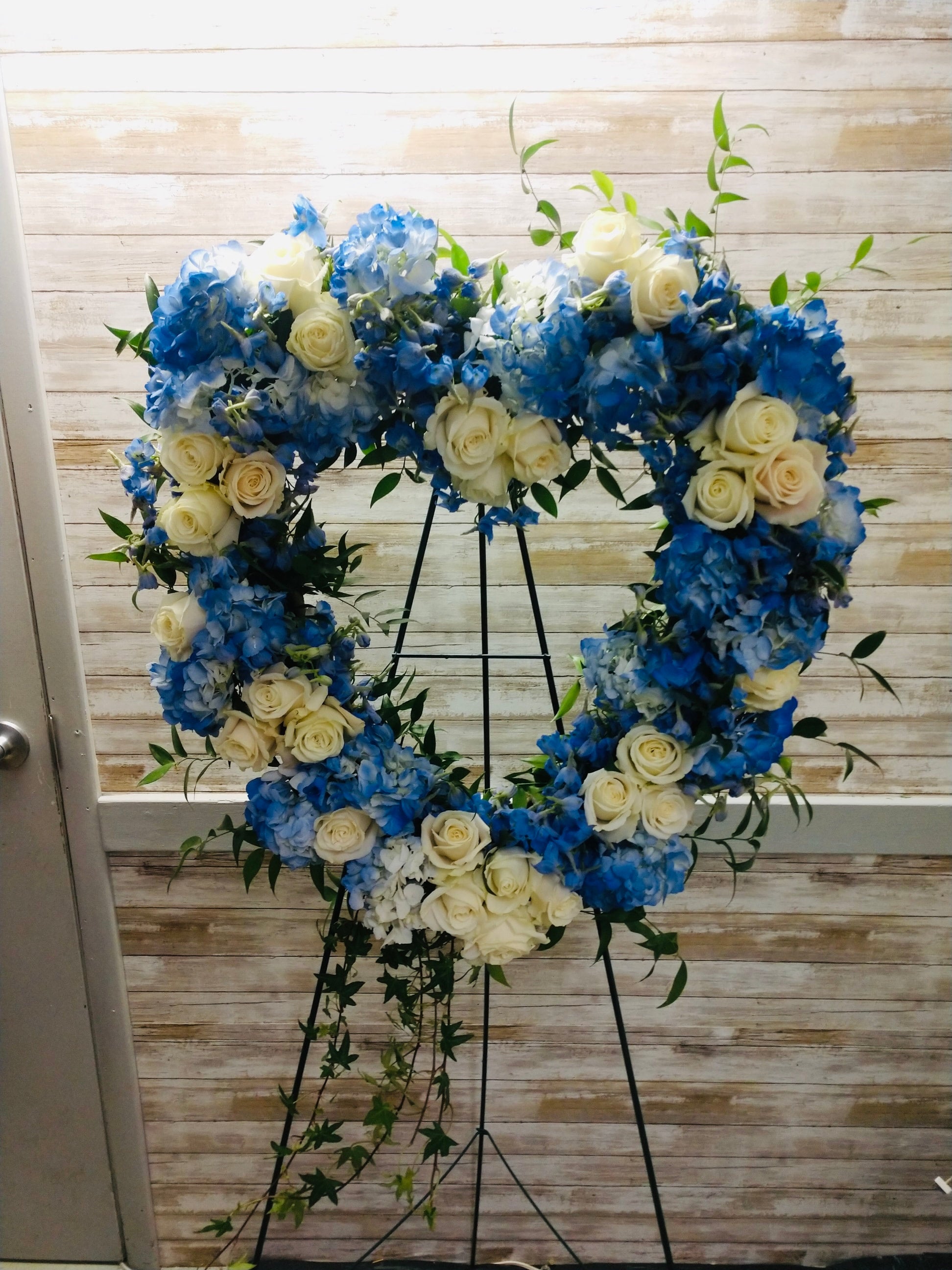 Sweet Blue Memory Heart Spray | Bouquet Boutique, Inc.